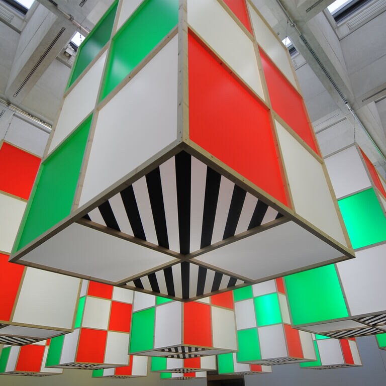 Daniel Buren en 5 mots clés | Le Bon Marché